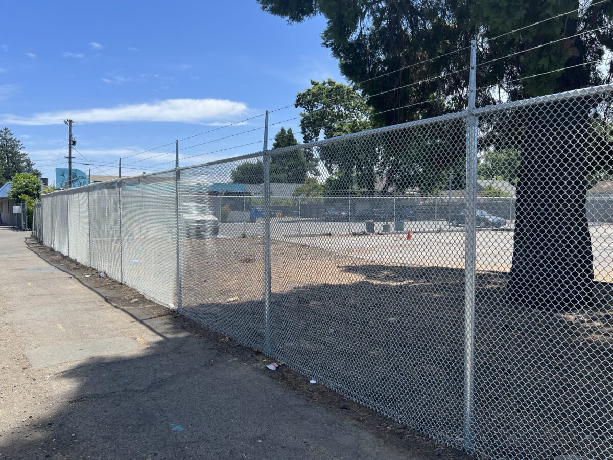 Chain Link Fence - SC Barns Buildings and Fence