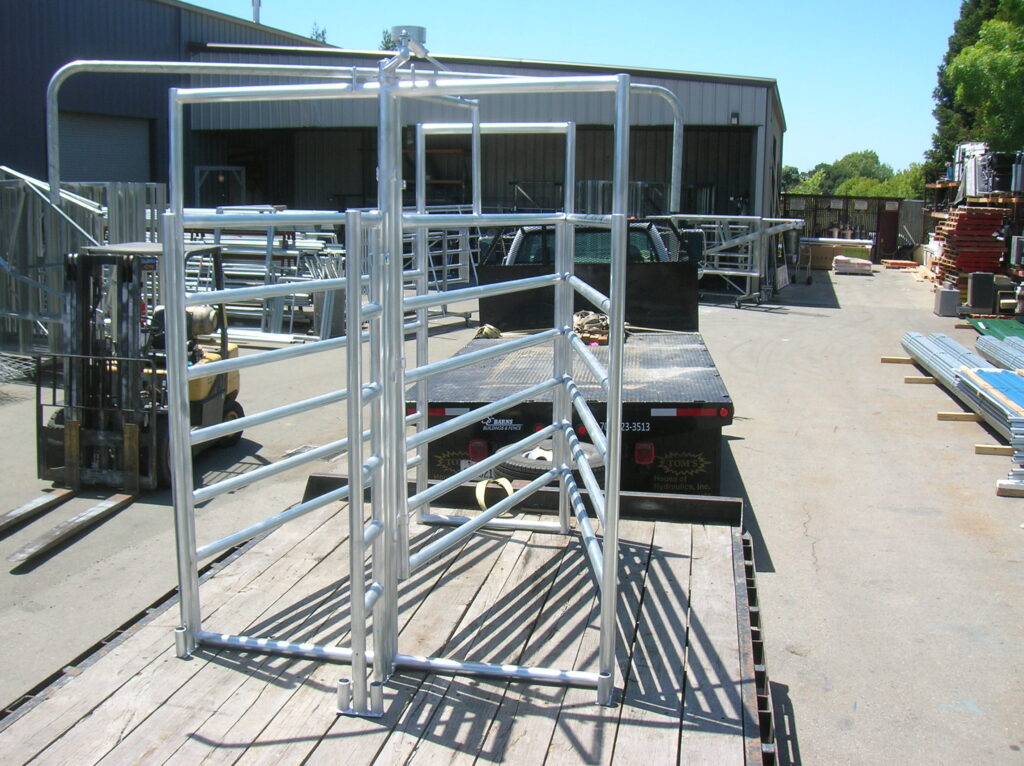 Custom Gates & Panels - SC Barns Buildings and Fence