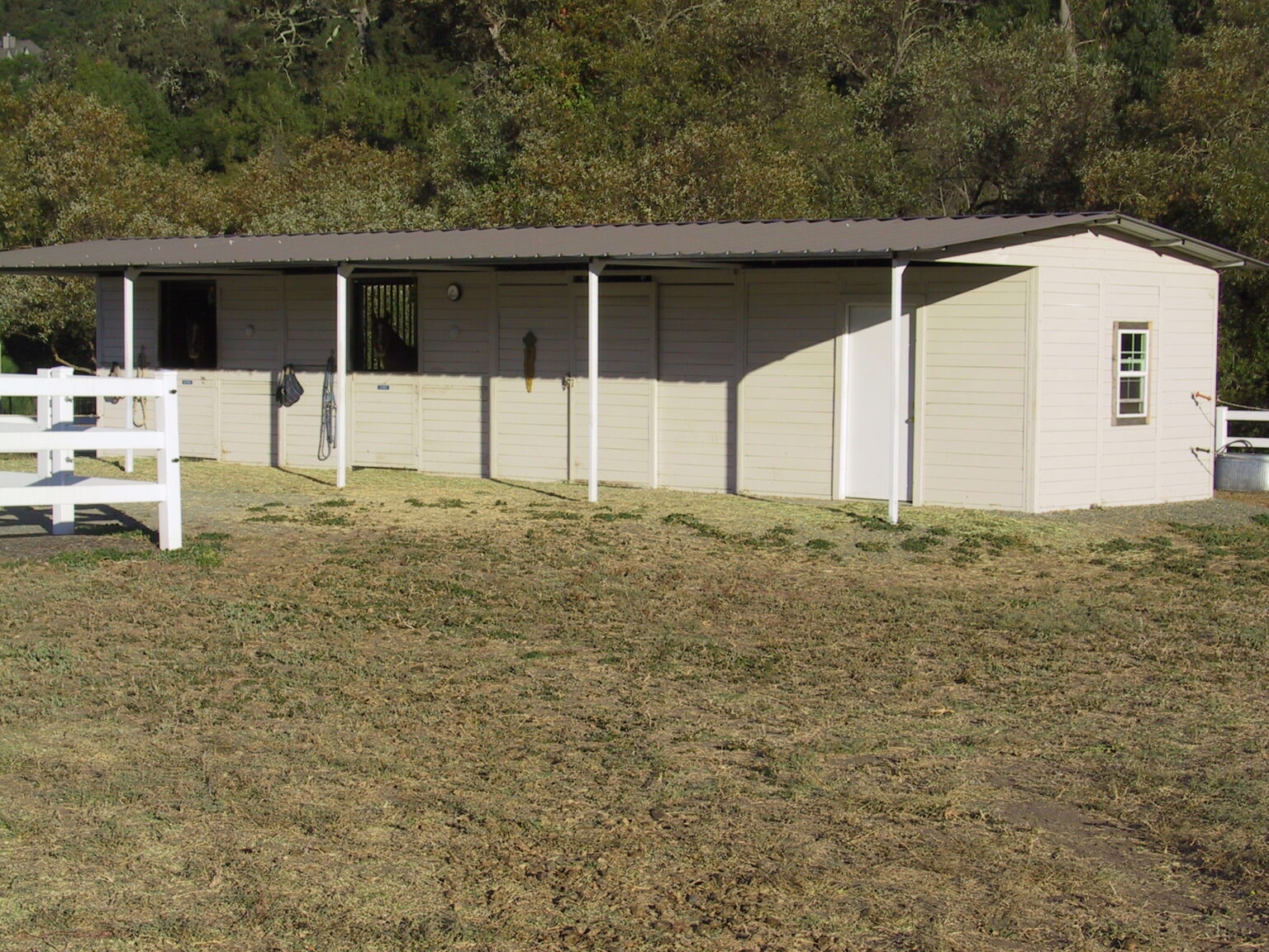 Shedrow Barn - SC Barns Buildings and Fence