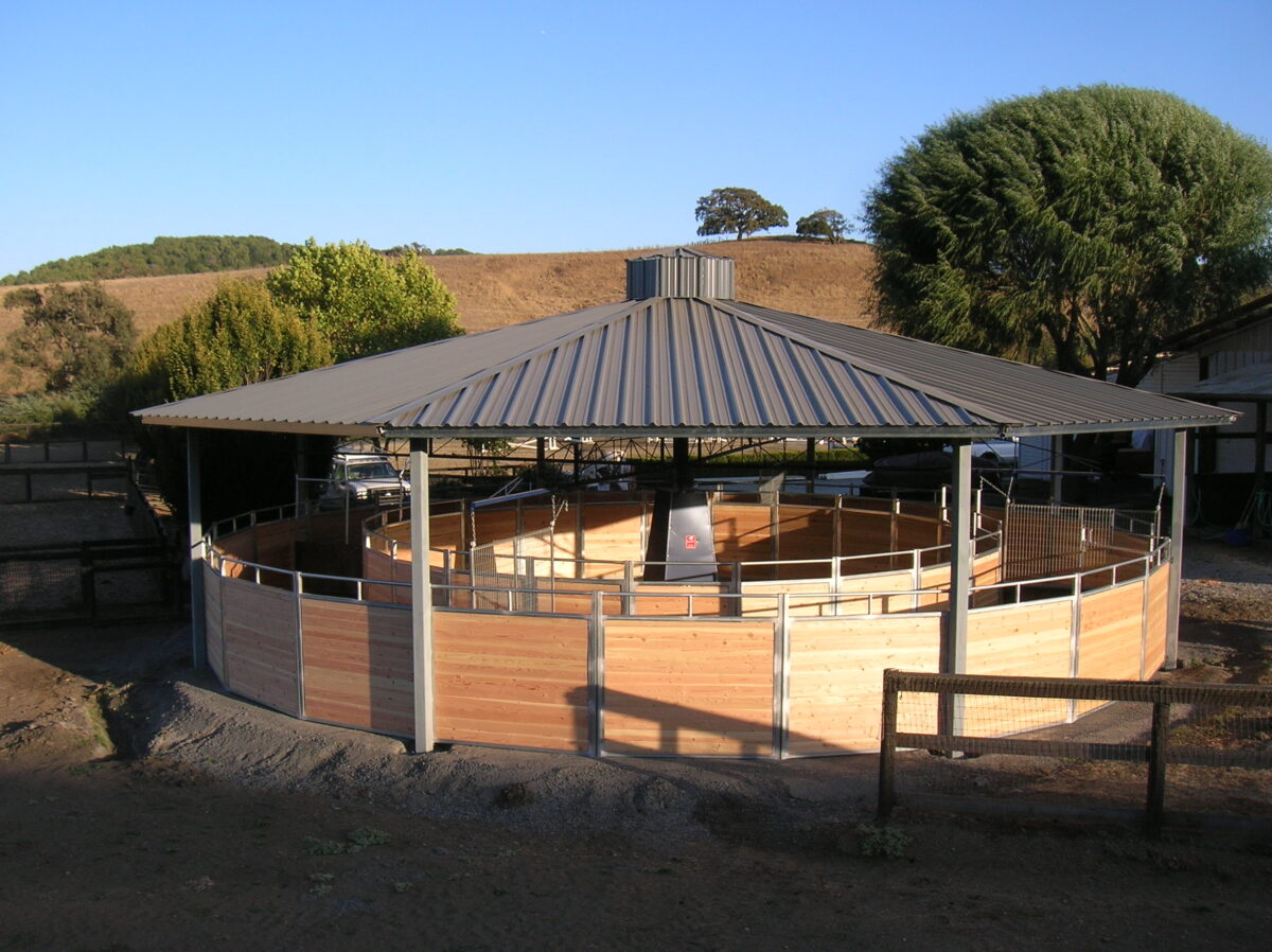 Solid Round Pens - SC Barns Buildings and Fence